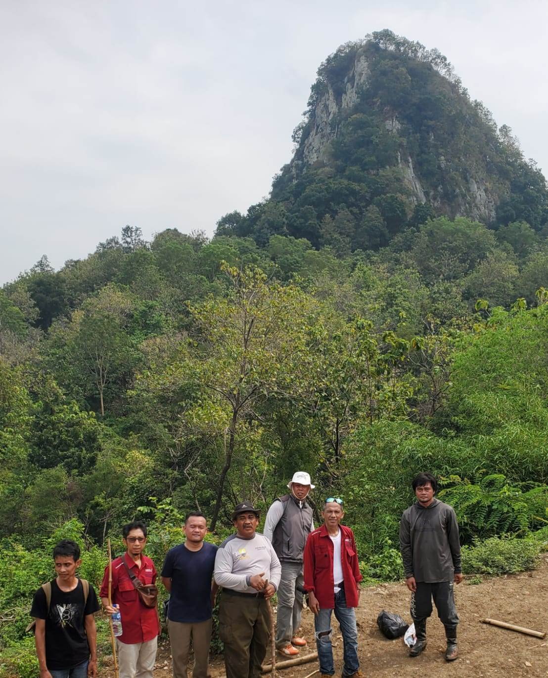 Gunung Congkang di Sumedang Diduga Memiliki Warisan Geologi
